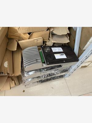 全新伦茨变频器DGDVB15242PS-D0 询价(议价商品）