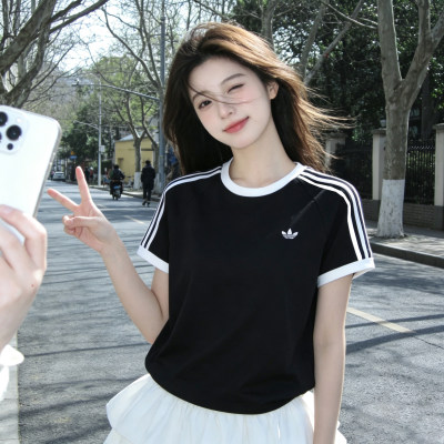 阿迪达斯三叶草圆领T恤女装男装26秋季新款透气宽松运动服KT7762