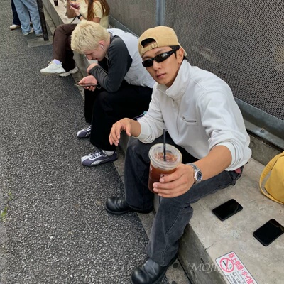 韩国代购东大门男装MENTO半拉链可翻立领胸袋宽松运动卫衣TS6737