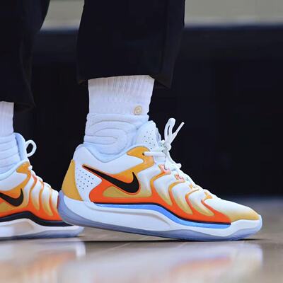 耐克缓震防滑实战篮球鞋