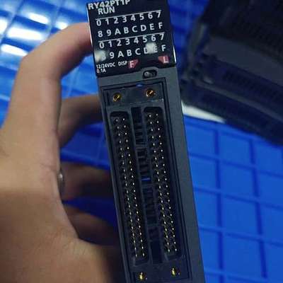 议价输单元RY42PT1P有需要的老板可以联系我实物拍摄议询价