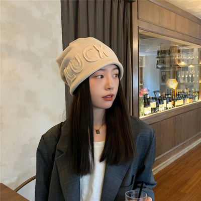 丁走走显脸小字母秋冬冷帽针织帽