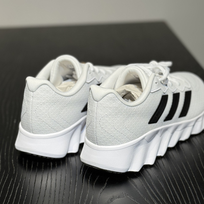 阿迪达斯/adidas SWITCH MOVE男子畅跑舒适跑步透气运动鞋ID5252
