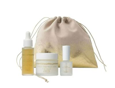 日本OSAJI2025圣诞限定护手套盒手部精华30ml+护手霜50g指缘油9ml