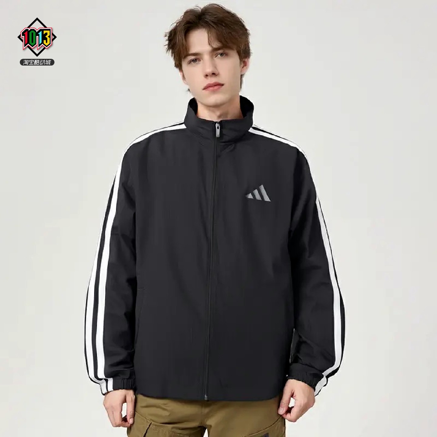 阿迪达斯春秋男女款经典三条纹梭织休闲运动服 夹克外套 KC3892