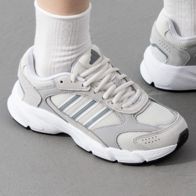 阿迪达斯新款网面透气运动休闲鞋