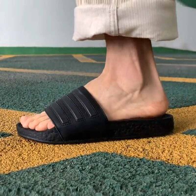 Adidas男女Boost休闲沙滩凉拖鞋