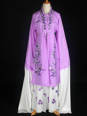 千雨和依2023冬越剧服装花旦对披