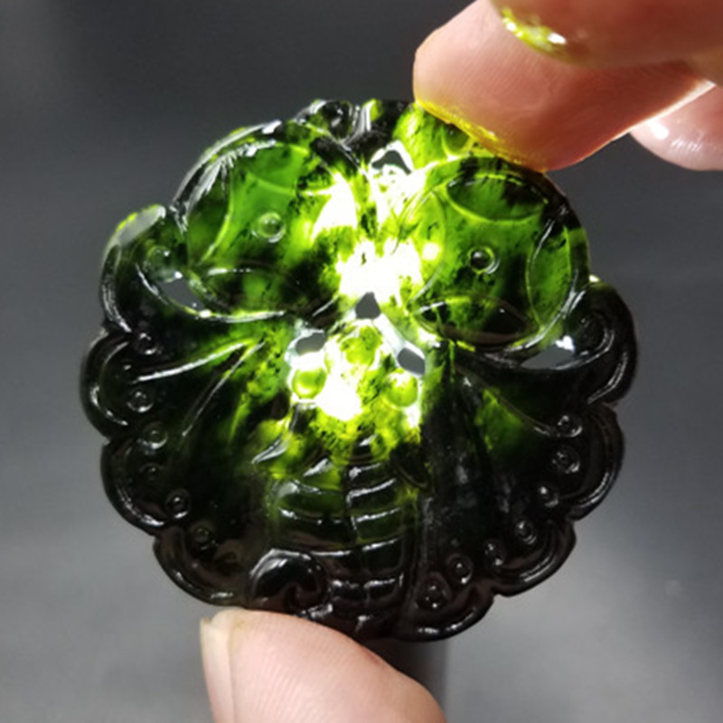 厂家直销天然玉石墨玉福在眼前挂件双面雕刻蝙蝠挂件汽车吊坠