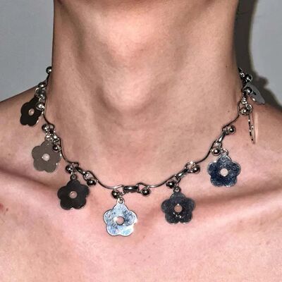 Punk Flower Pendan Necklace for Women Fashion Geomeric Meal