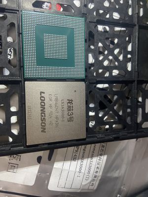 龙芯3号 3A 3A3000 LS3A3000-I 全新正品原装 工业级