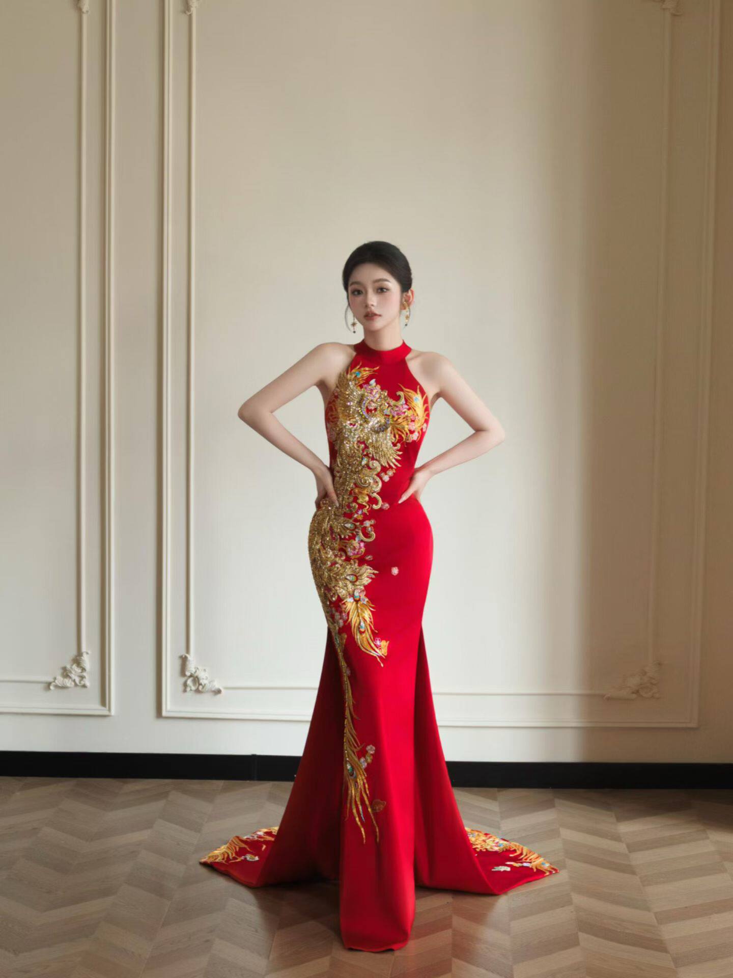 出租新中式红色旗袍敬酒服新娘订婚礼服龙凤褂秀禾服刺绣定制
