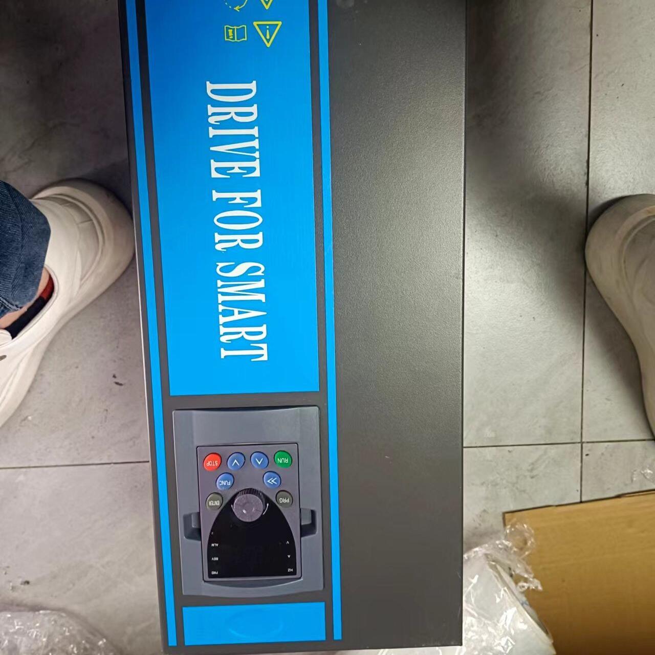 SH100B-30G/37P 汇泽源高性能矢量变频器 工控调速配件议价维修