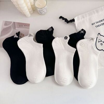 6 Pair Luxury Brand Women Socks Cute Animal Flower Embroider