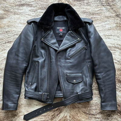 暗黑阿基拉倒三角斜拉机车皮衣