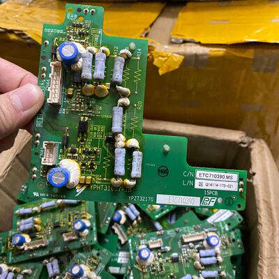 安川驱动板YPHT31657-1B ETC710390