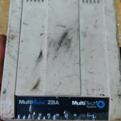 MultiTech MT9234ZBA-USB  外观完整