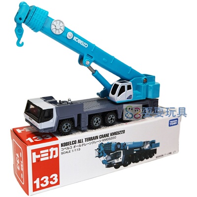 多美卡133号神钢重型吊车工程车