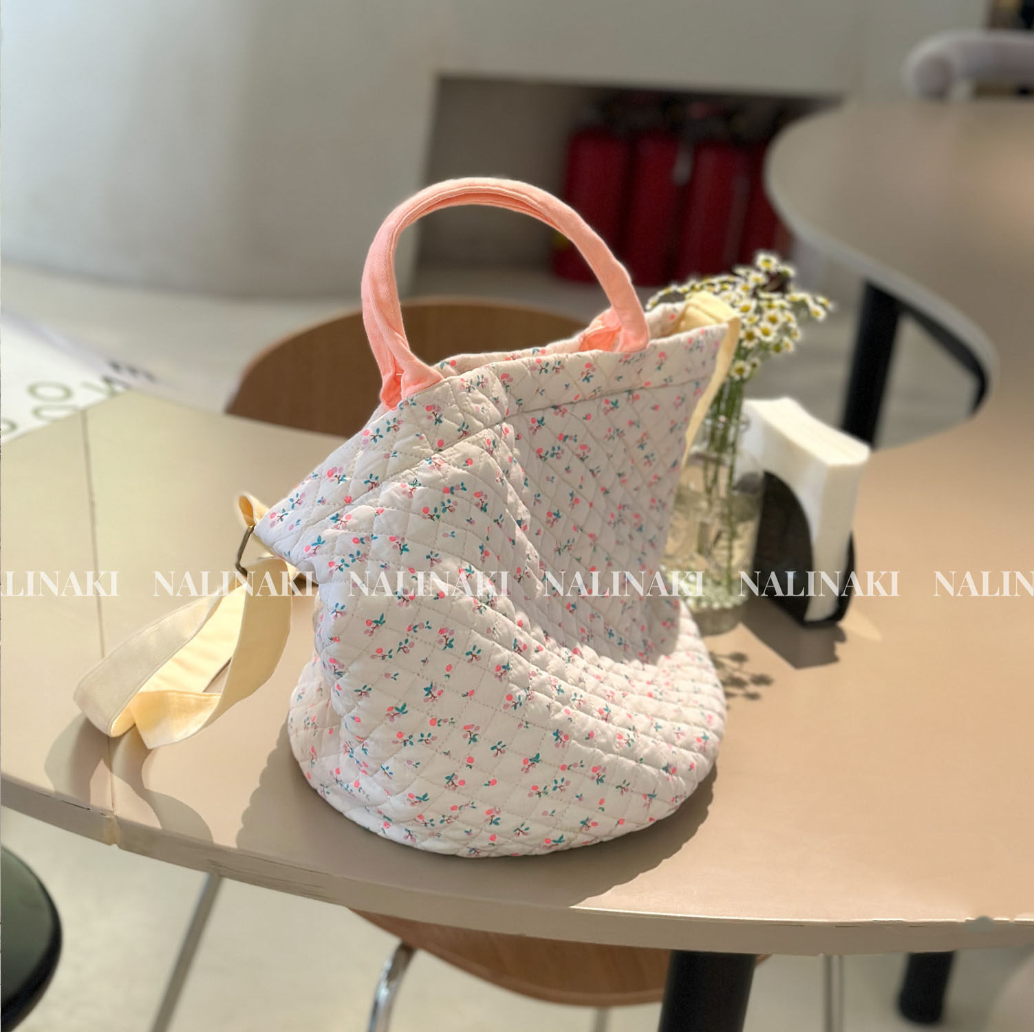 nalinaki韩国妈咪包婴儿外出碎花大容量尿布手提斜跨母婴轻便ins