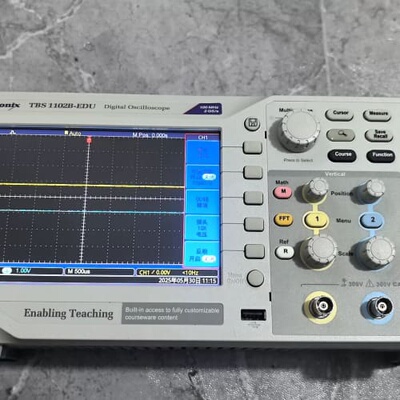 泰克示波器 TBS1102B-edu 7寸宽屏显示，显示清晰--议价商品