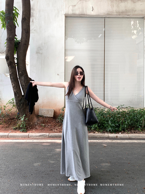 MOMENTHOME 懒人裙2.0*松弛感清冷系V领小lady吊带连衣裙