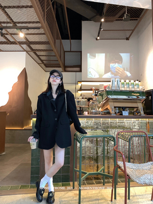 春季黑色轮廓西装外套MOMENTHOME