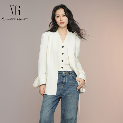 XG雪歌2025秋绵羊毛袖口绣花优雅系带国风西装外套女XK307003A391