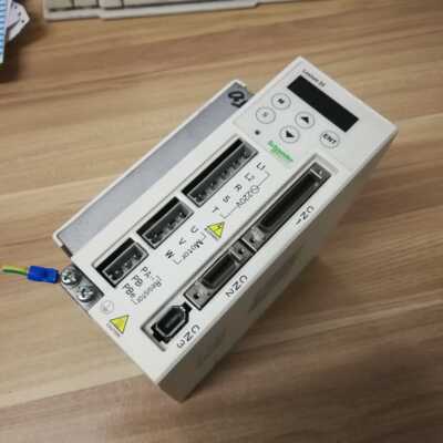施耐德伺服驱动器 750W LEXIUM23 LXM23CU07M3X 测试包好  外观好