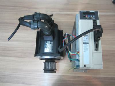 松下A4 伺服器 放大器一套 MGDA093A1A MGMA092A1G  0.9KW 议价