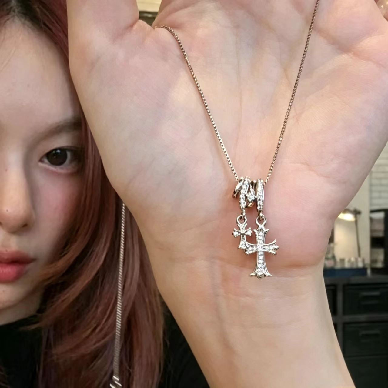 咖金色双十字架项链女灵动叠戴设计感百搭小众锁骨链