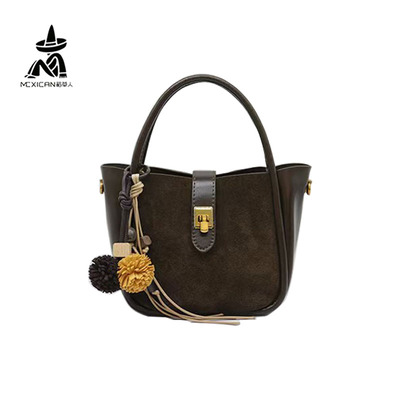 稻草人牛皮女包2025新款专柜正品时尚复古花朵单肩斜挎手提水桶包