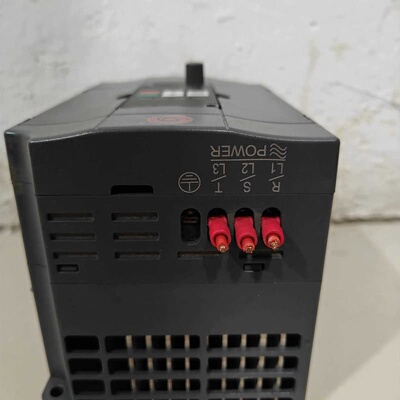 【维修议价】衆辰变频器H2400A0D75K，0.75KW，380V三相议价971