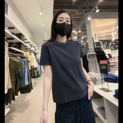 CK女士时尚休闲短袖T恤