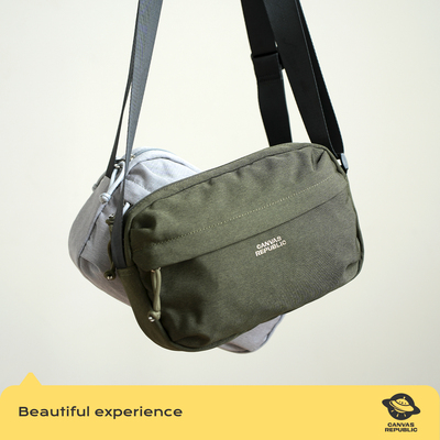 防泼水大容量单肩斜挎包