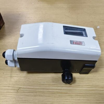 门定位器V18345-1010251001V18345-1010251002V18345-1010251003