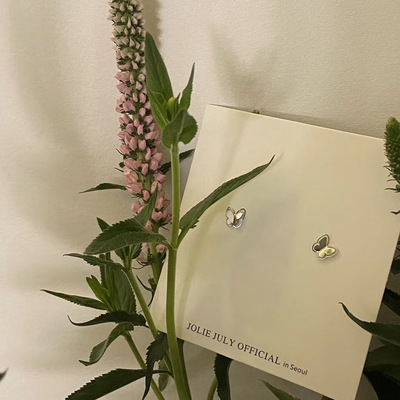 mini韩国银色灵动风镂空耳钉