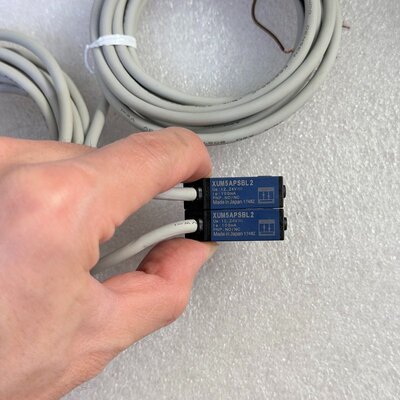 可维修-Schneider/施耐德XUM5APSBL2光电传感器议价