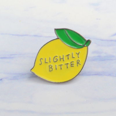 时尚风合金胸针配饰徽章