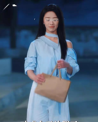 老公你耽误我离婚了景妘同款蓝色衬衫+白色阔腿裤两件套女春装
