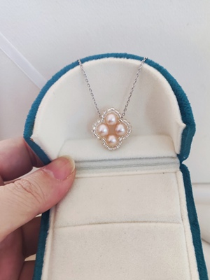 新年礼大号温柔粉色四叶草天然强光真珍珠女吊坠项链轻奢设计时尚