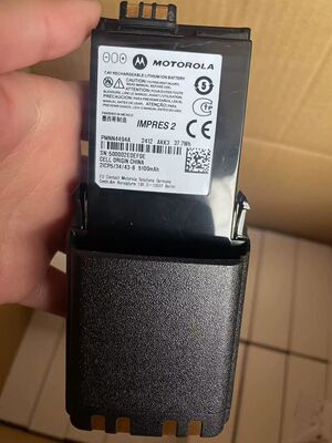 摩托罗拉APX6000 APX7000 APX8000对讲机智能电池 PMNN4494a 5100