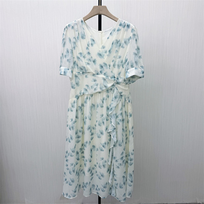 香●2026夏季新品 雪纺v领连衣裙女法式温柔小清新茶歇裙子8066
