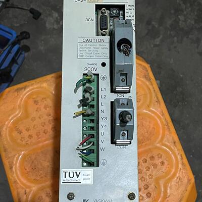 议价DR2-04ACP 安川伺服驱动器 200V工业工控自动化配件维修