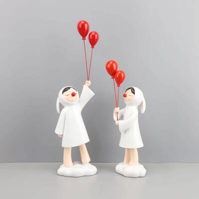 现代简约气玄0819板球女孩摆件客厅门电视柜关样房儿童店房家居装