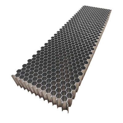 佛山雄冠铝蜂窝板厂家批发微孔铝蜂窝芯 过滤网格珊建材 隔断用材