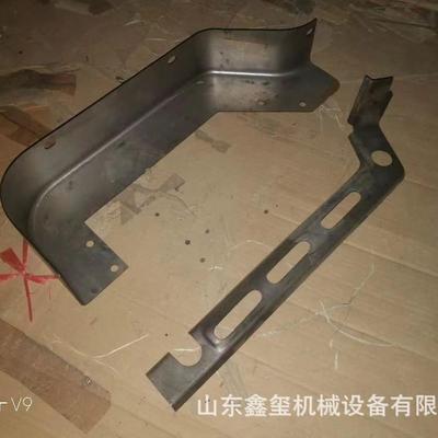 钣金件中国重汽汕德卡车门下装饰板汕德卡811W62610-