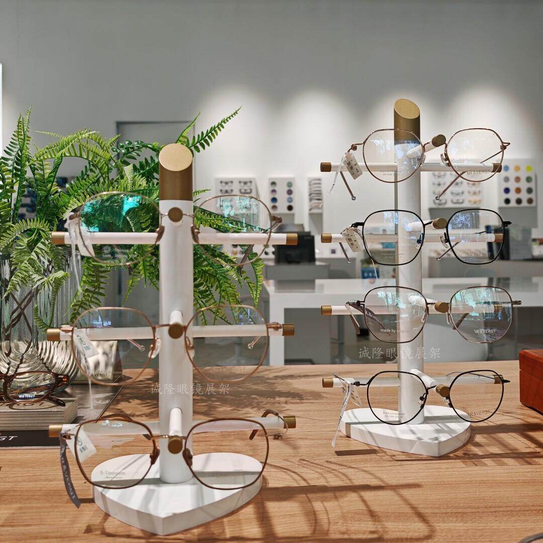 白色竹木眼镜展示架太阳眼镜陈列道具金色金属装饰太阳眼镜货架柜