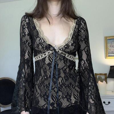 Girl lace jacquard trumpet sleeve T-shirt collar with lace