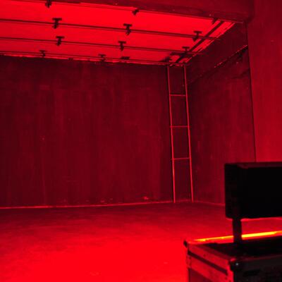 1000瓦户外防水舞台LED频闪灯RGBW红绿蓝白四色DMX8段爆闪染色