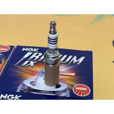 适用于 于NGK铱金火花塞适用VespaGTS GTV S300 250 150 125春天